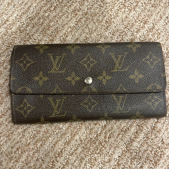 Louis Vuitton | Accessories | Authentic Louis Vuitton Wallet | Poshmark